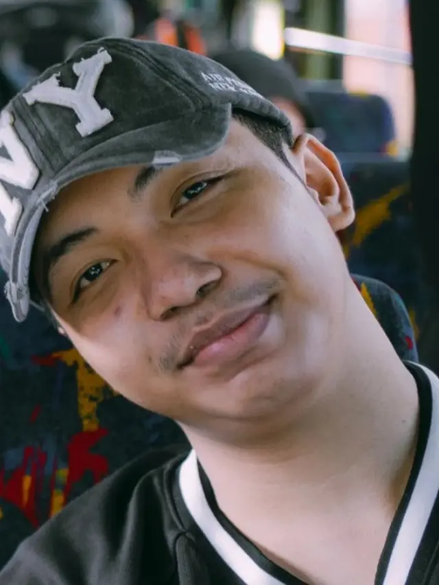 Eka Arya Putra, Konten Kreator Film Pendek Asal Sulawesi yang Bangkit dari Kegagalan - ShowBiz ...