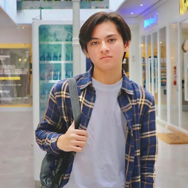 6 Aktor Indonesia yang Naik Daun di Tahun 2020, Sukses Raih Penghargaan ...