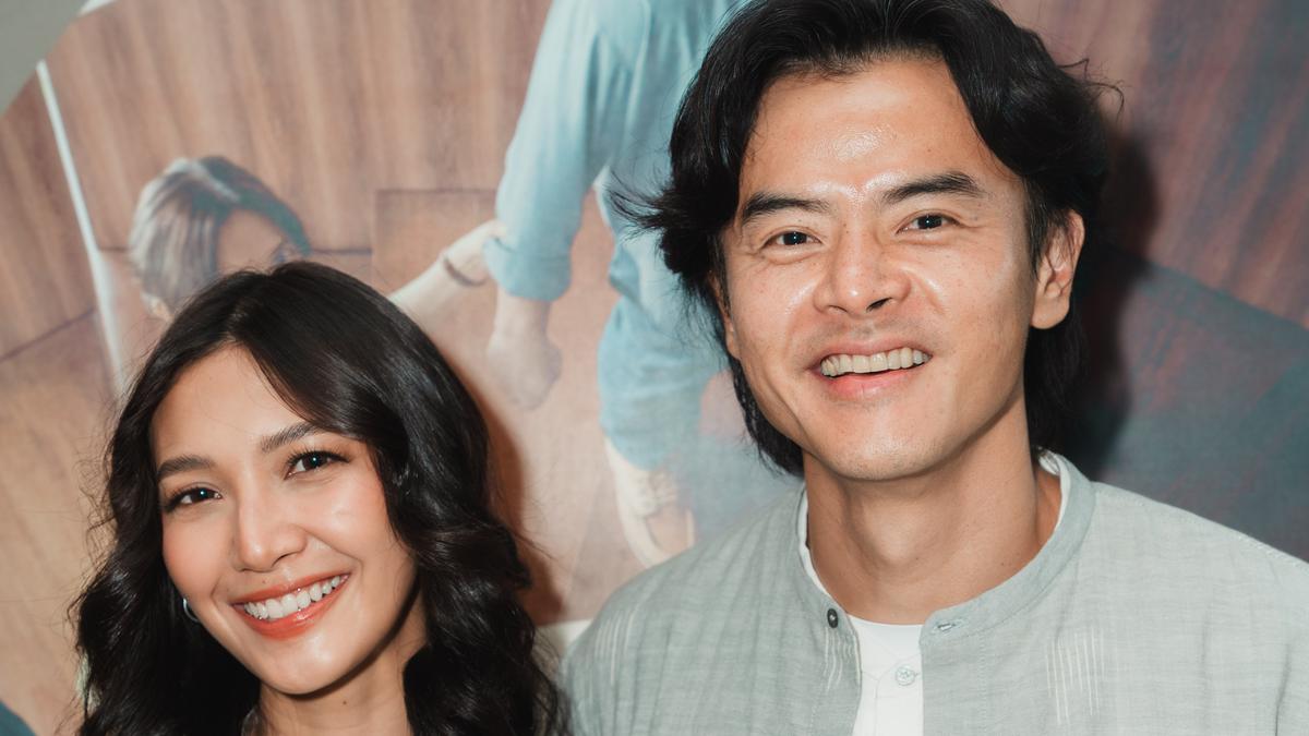 Ini Perbedaan Dion Wiyoko dan Jonathan dalam Film Sore di Mata Sheila Dara