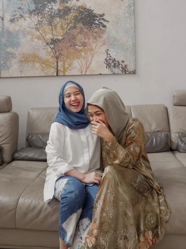 7 Potret Pesona Nasywa Nathania Putri Desy Ratnasari yang Tak Kalah dari Ibunda - ShowBiz ...