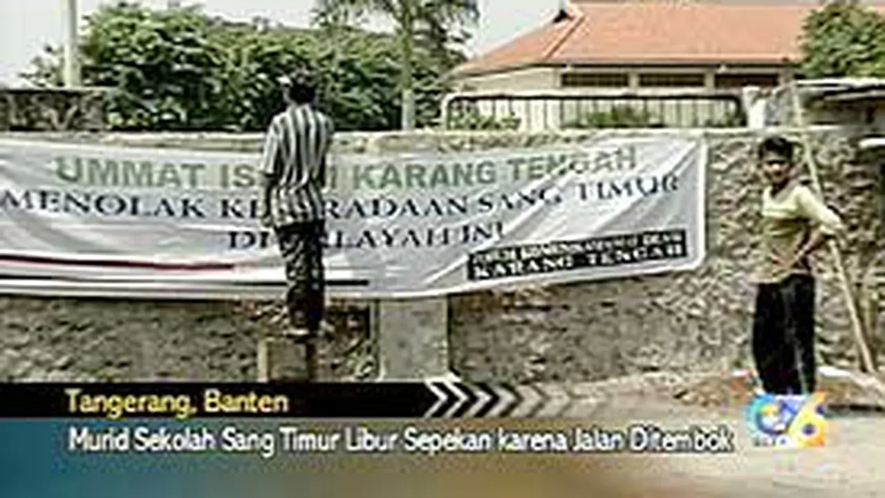 Jalan Ditembok Warga, Sekolah Sang Timur Diliburkan - News Liputan6.com