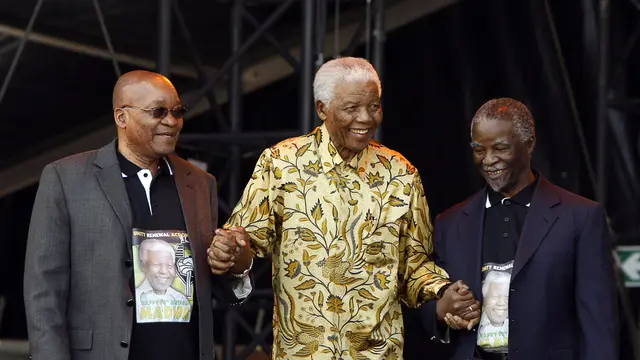 10 Kemeja Batik Nelson Mandela Bakal Dilelang di New York - Lifestyle ...