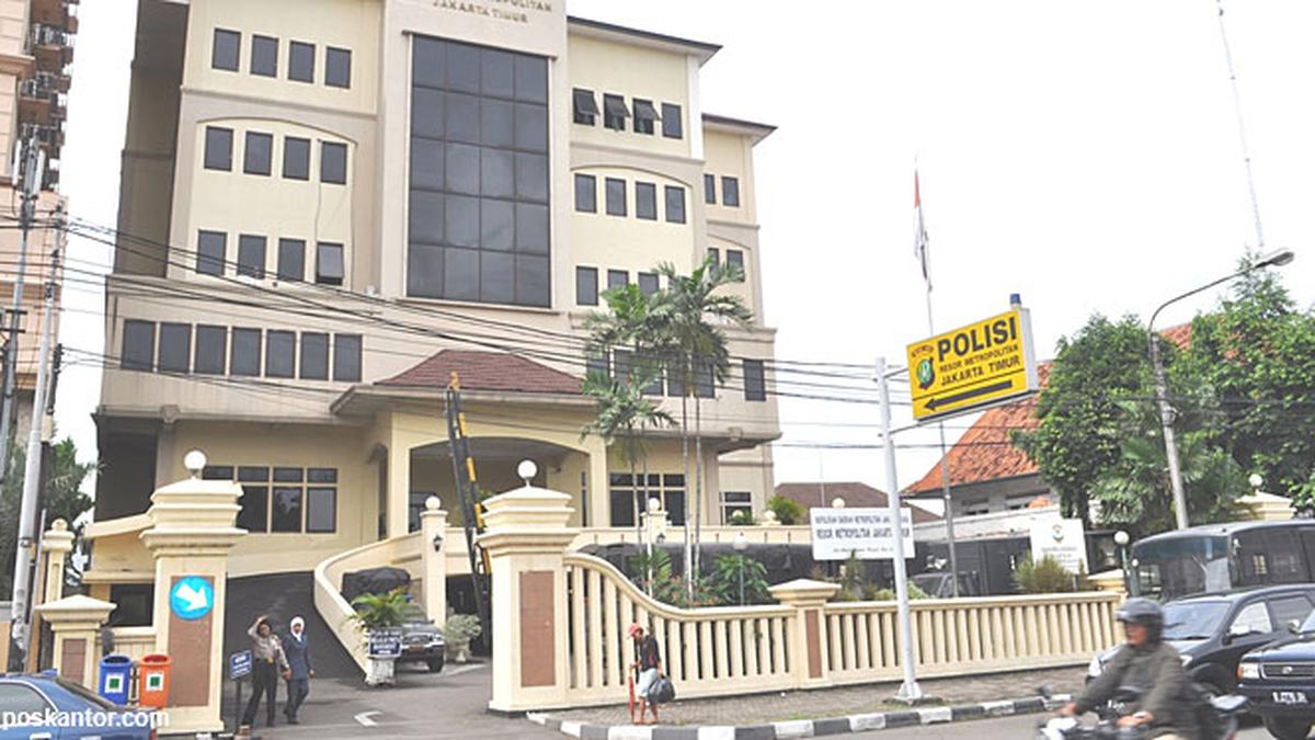 3 Polisi Terluka Ledakan Senpi? Polres Jaktim Belum Pastikan - News ...