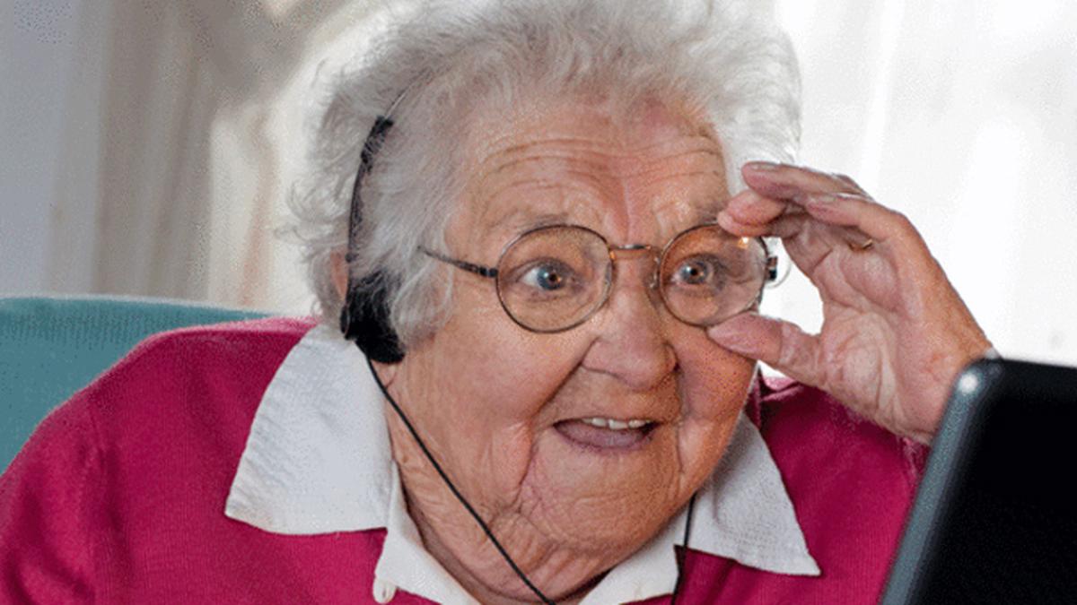 Nenek Nenek Berbagi Tips Seks Vulgar Secara Online Health 2728