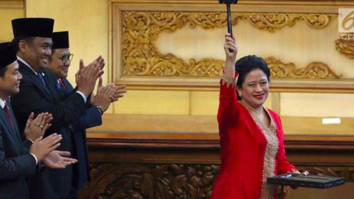 Viral Bersenggolan Dengan Ganjar Pranowo Intip Isi Garasi Puan
