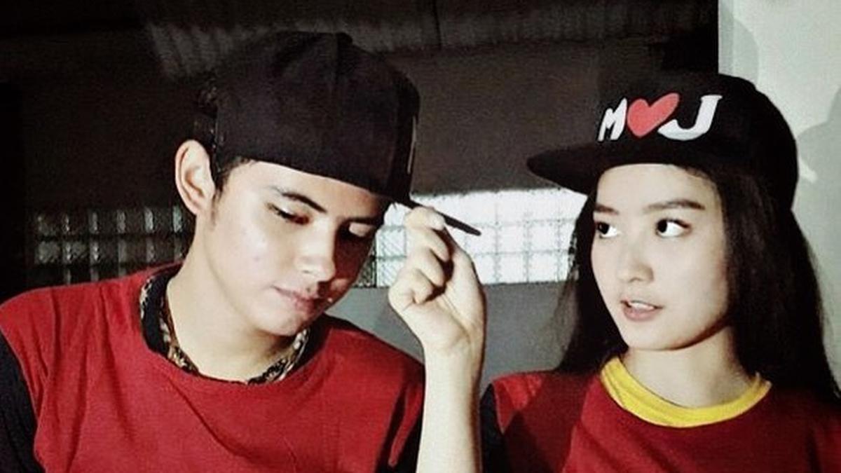 5 Potret Keseruan Natasha Wilona dan Aliando Syuting Bareng, Nyanyi hingga Belajar Gitar ...