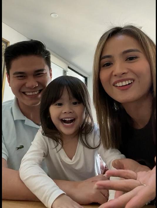 Acha Septriasa dan Suami Ungkap Perjuangan Ajarkan Anak Bahasa ...