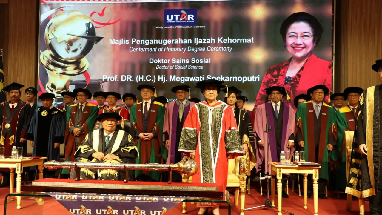 Megawati Terima Doktor Kehormatan, Prananda Prabowo Apresiasi UTAR ...