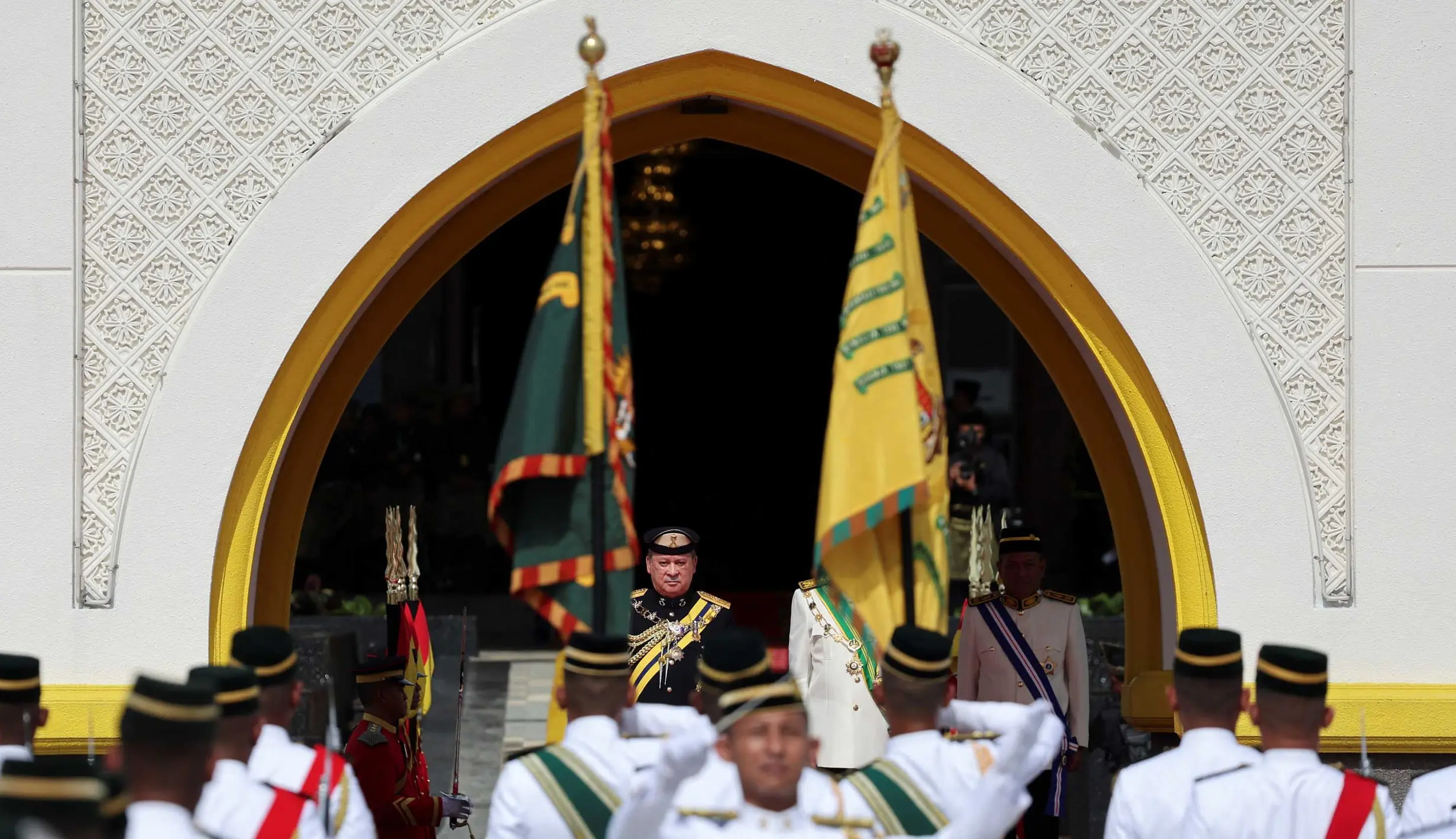 Gantikan Sultan Abdullah, Sultan Ibrahim Sultan Iskandar dari Johor ...