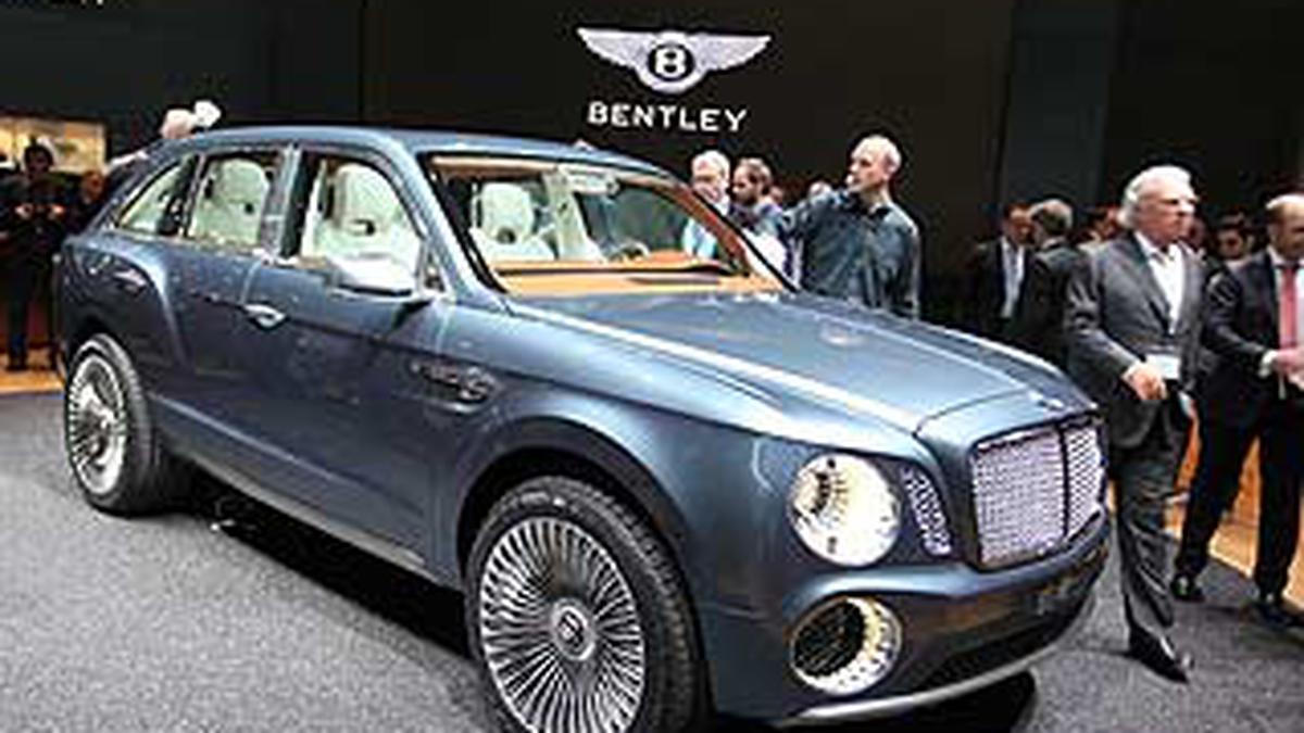 Bentley EXP 9F Diperkenalkan