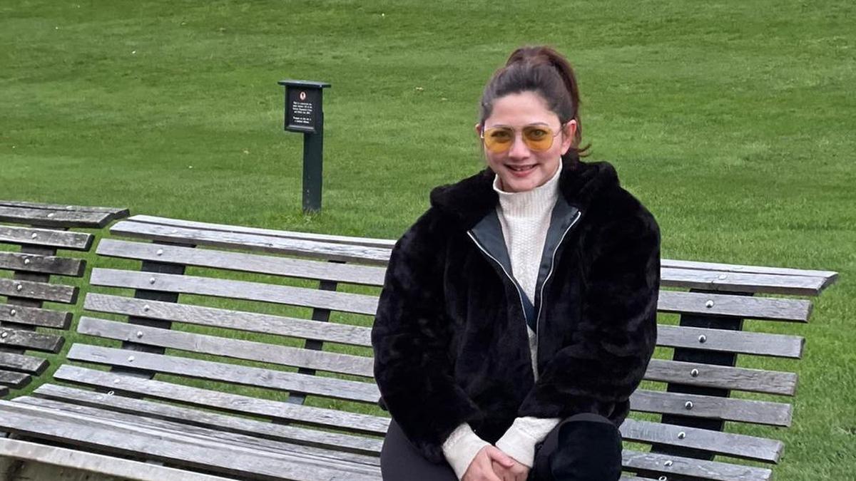 8 Potret Cut Keke yang Selalu Tampil Awet Muda