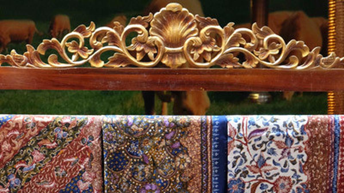 Batik Tegal, Perpaduan Budaya yang Unik Bernuansa Alam