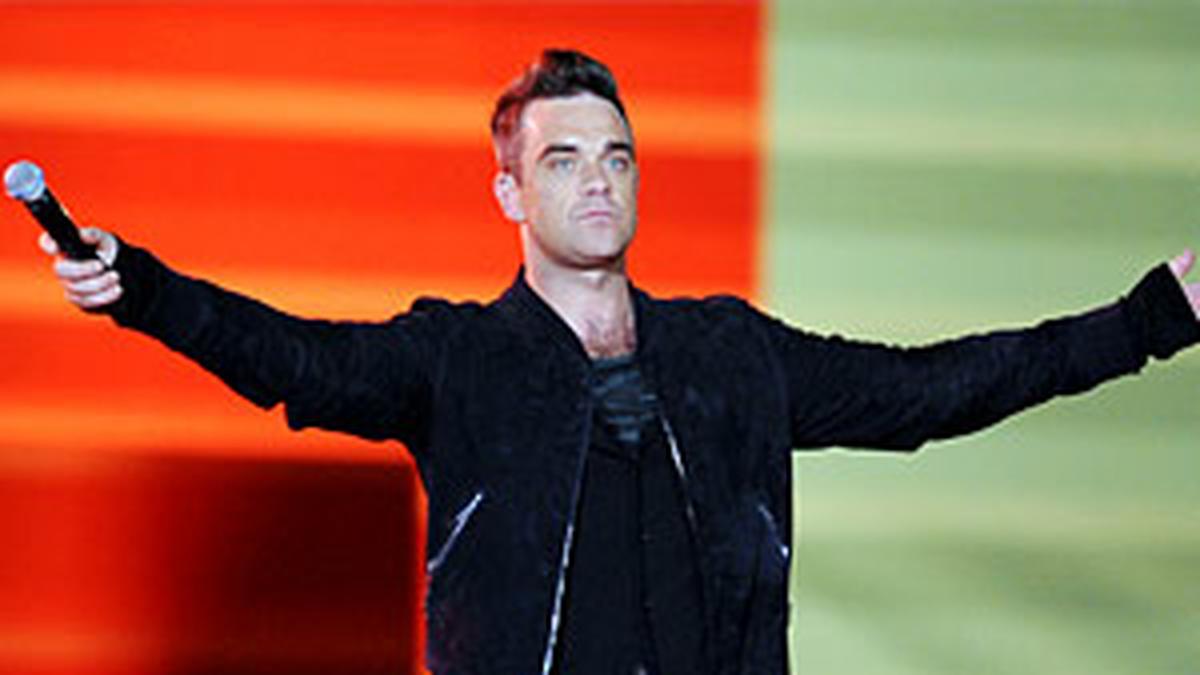 Robbie Williams Gelar Konser Amal - ShowBiz Liputan6.com