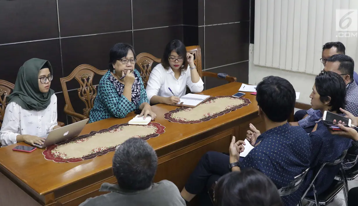 FOTO: Kontras dan YLBHI Laporkan Kekerasan Saat May Day kepada Komnas ...