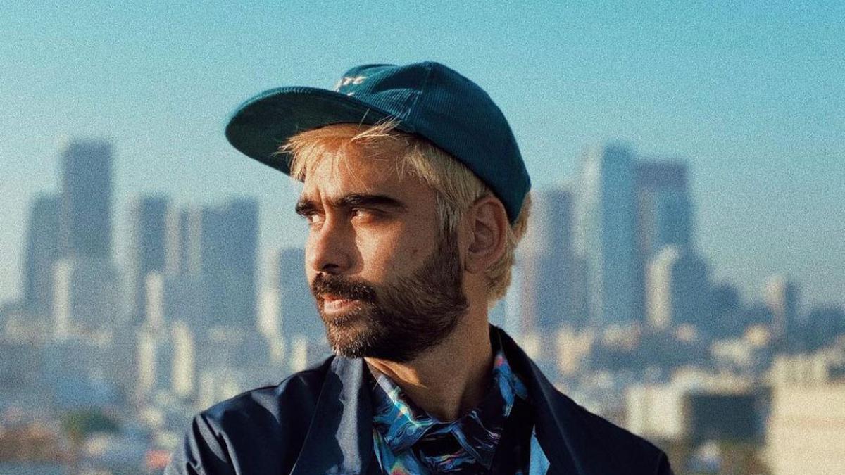 Jarang Tersorot, Berikut Potret Adam Sinclair Adik Ipar BCL yang Punya ...