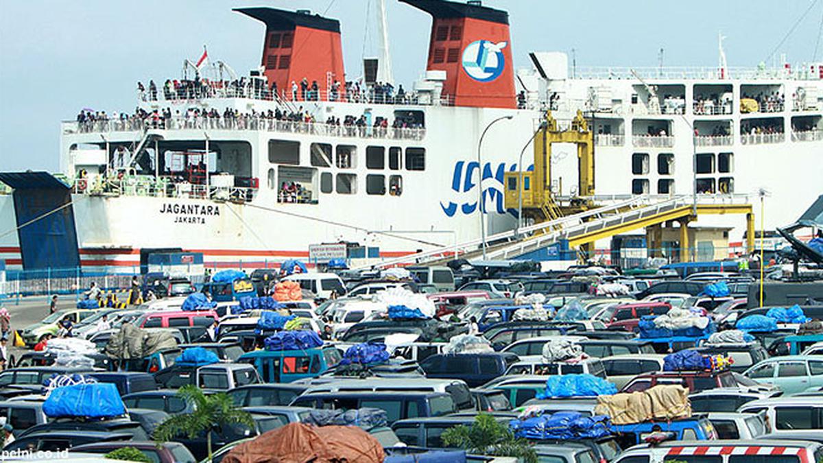 2 Kapal Ferry Lagi Siap Bersandar Sebelum Lebaran