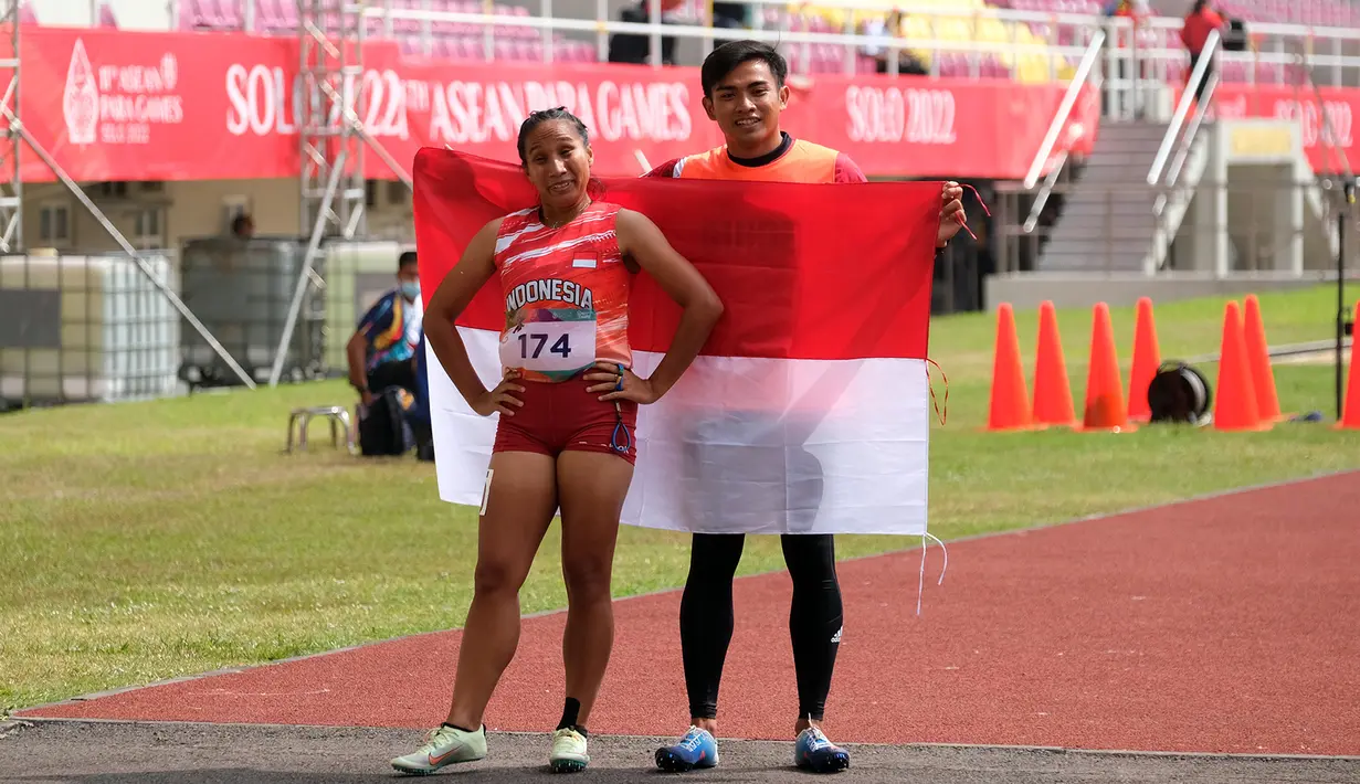 Momen Endi Nurdin Tine dan Ni Made Arianti Raih Emas ASEAN Para Games 2022 - Foto Liputan6.com