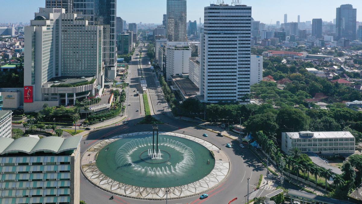 Lengangnya Jalan Protokol di Jakarta saat Hari Pertama Lebaran - News Liputan6.com