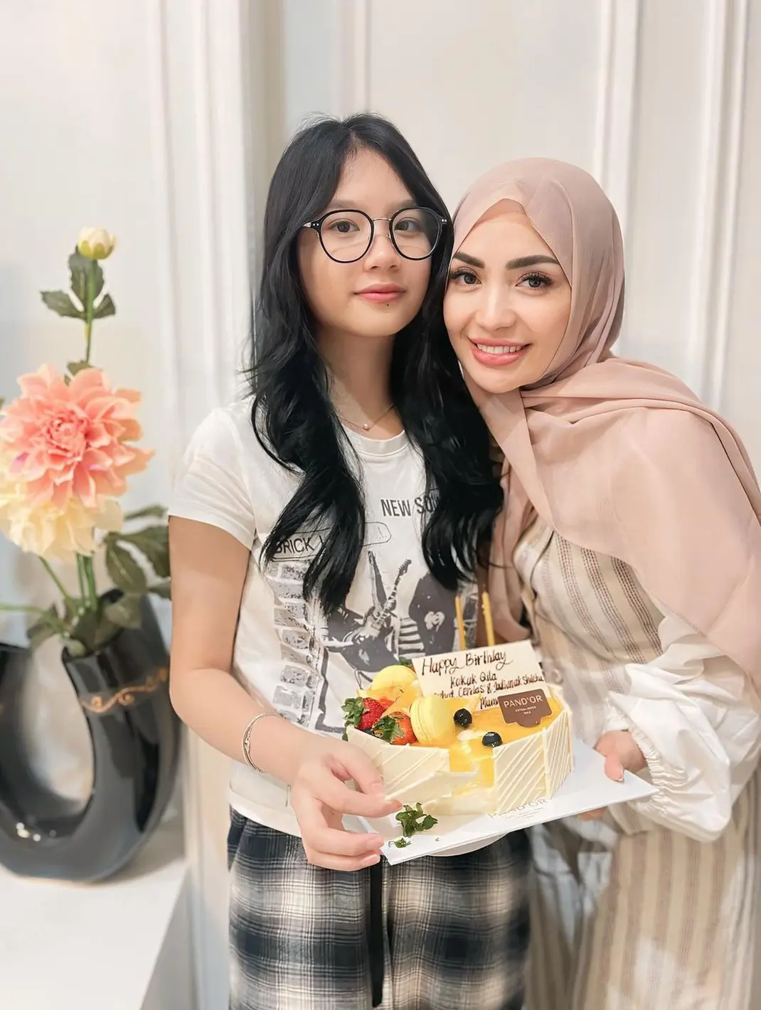 Potret Aqila Ramadhani Anak Imel PC Ultah ke-13, Beranjak Remaja Mirip Ibunda - Foto Liputan6.com