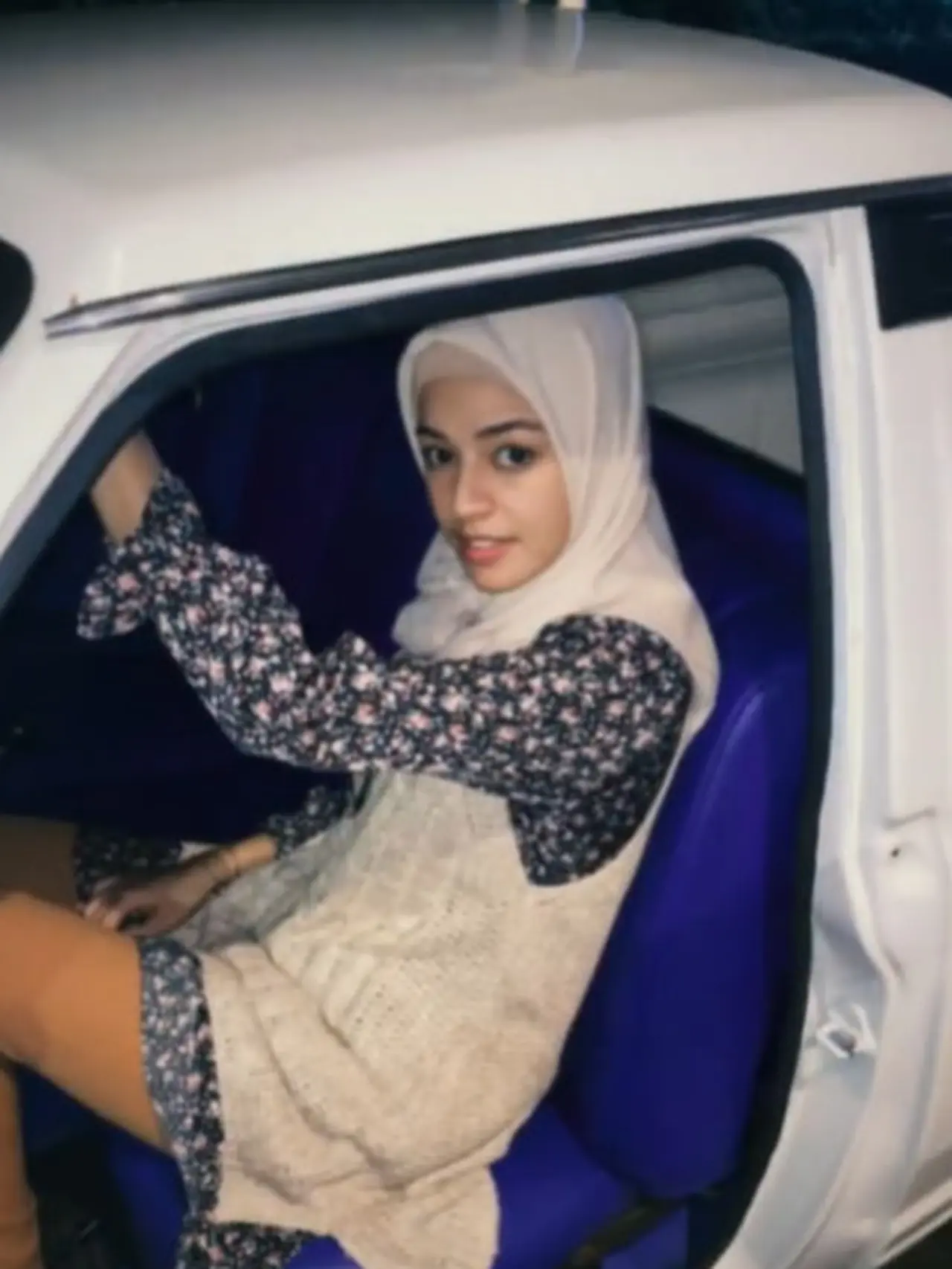 5 Potret Susan Sameh Pakai Kerudung, Tampil Menawan - Hot Liputan6.com