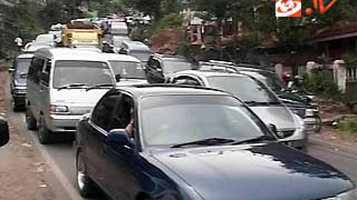 Jalur Nagreg Ramai Lancar - News Liputan6.com