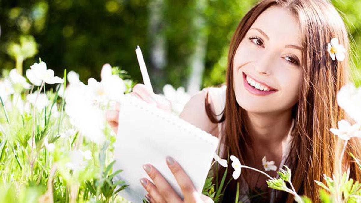 Pahami Primbon Kedutan Lengan Kanan untuk Dilestarikan - Lifestyle ...