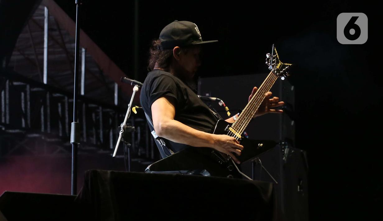 Penampilan Edane Guncang Panggung Rock Legends Festival