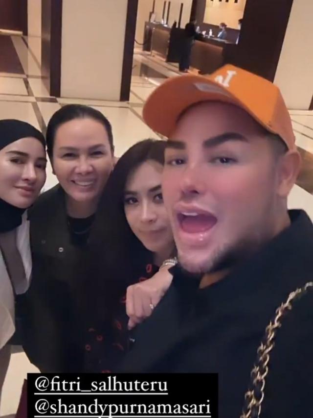 Nikita Mirzani Memaafkan Bunda Corla, Ini 5 Potret Ivan Gunawan dan Maharani Kemala Bertemu ...