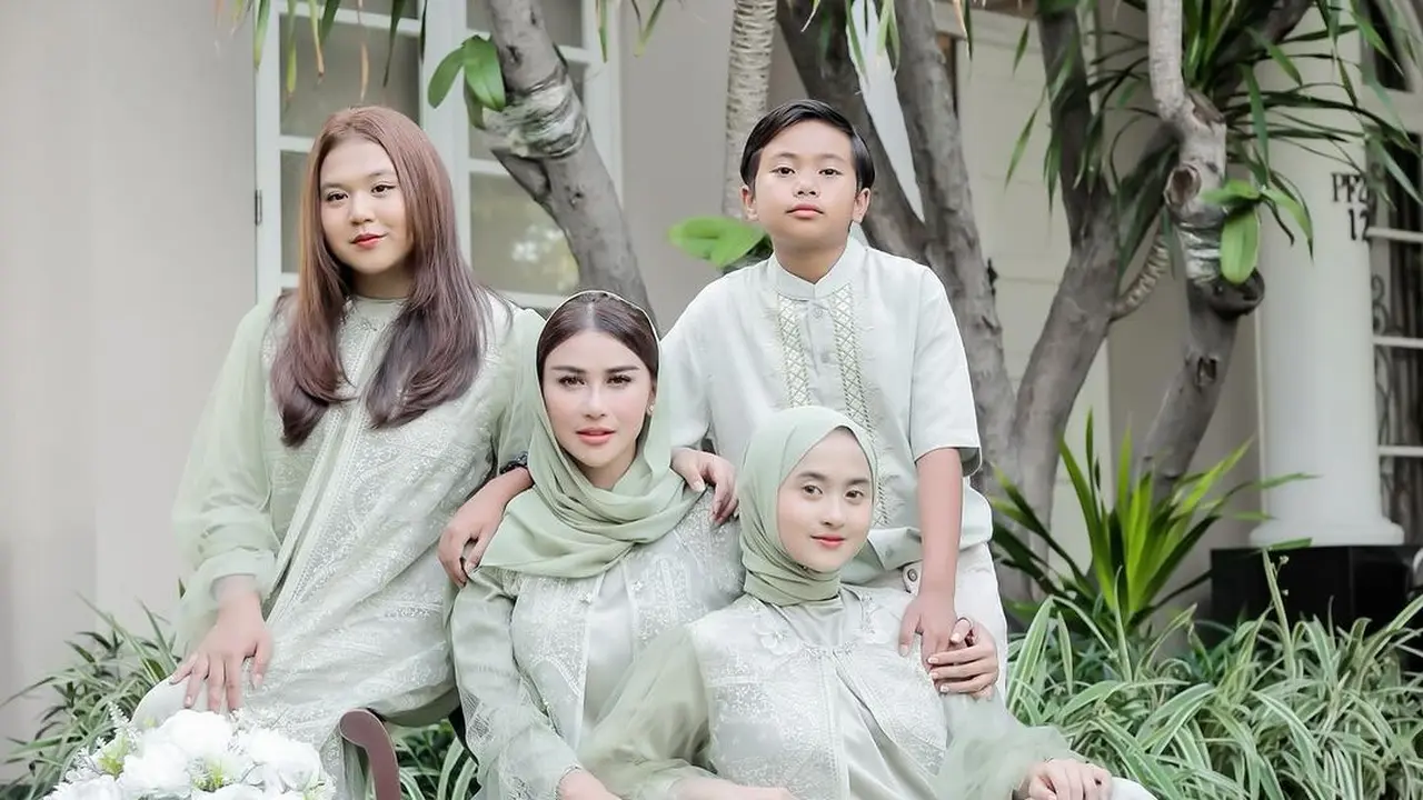 Potret Ulang Tahun Ke-12 Fathan Anak Ketiga Bebizie, Rayakan Ultah ...