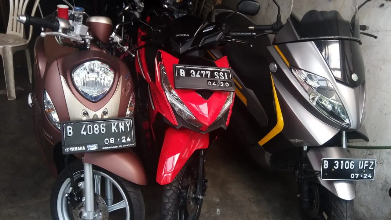 Harganya Mirip-Mirip, Pilih Honda Vario 150 Bekas atau All New Beat ...