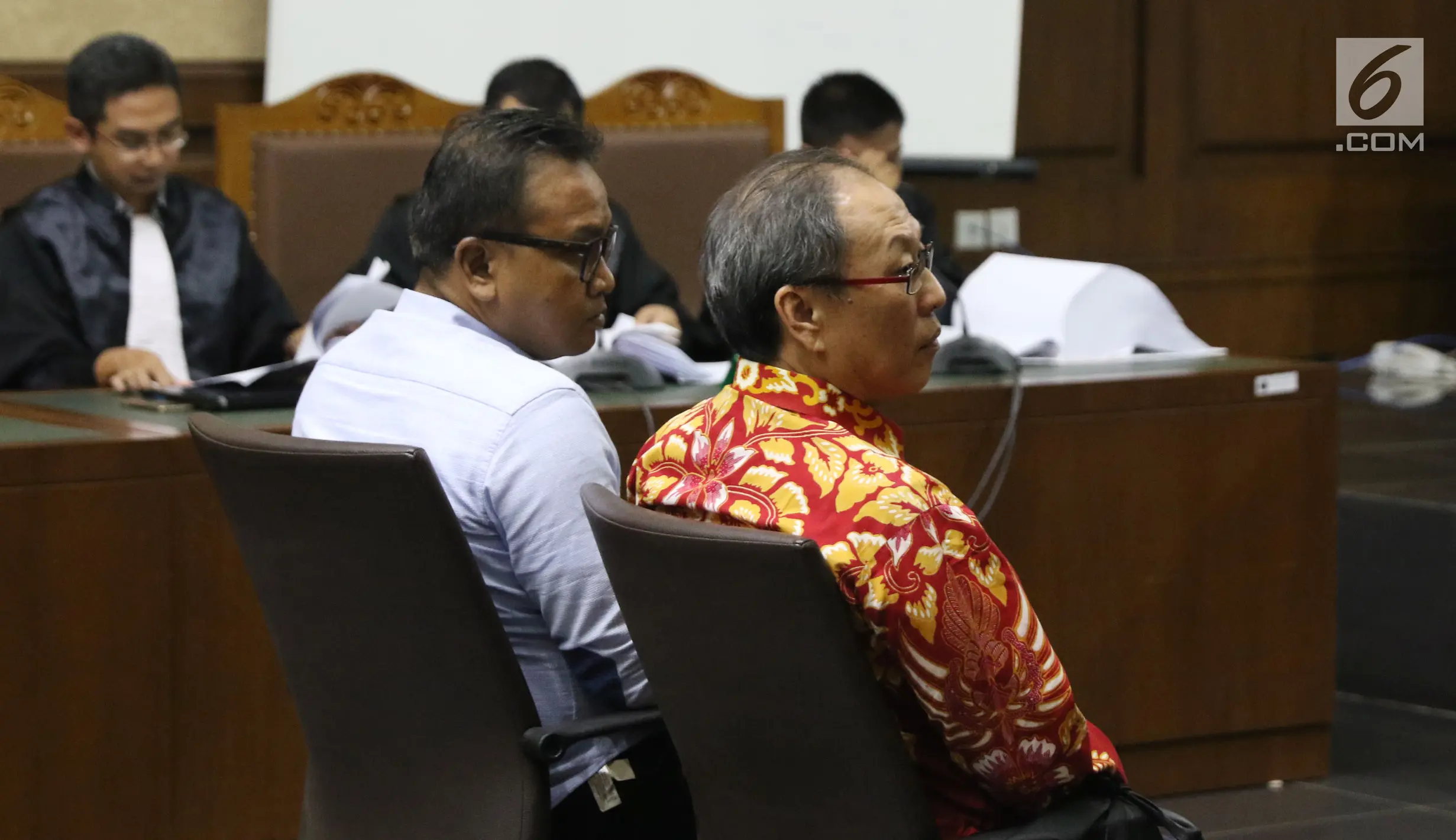 FOTO: Korupsi E-KTP, Irvanto dan Made Oka Masagung Dituntut 12 Tahun ...