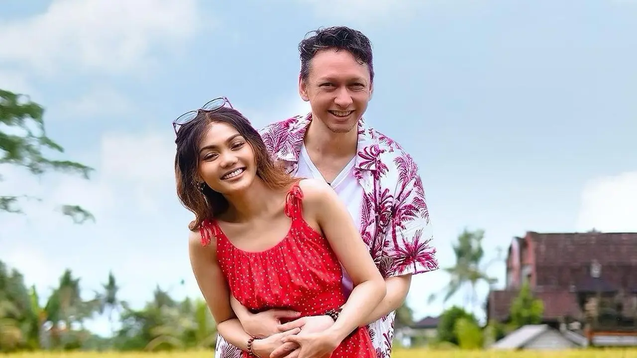 Rina Nose Bantah Pilih Childfree, Ungkap Alasan Belum Mau Punya Anak - Lifestyle Liputan6.com