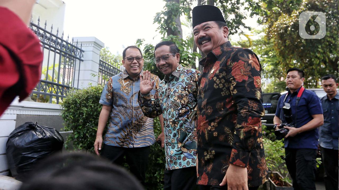 Mahfud soal Hadi Tjahjanto Jadi Menko Polhukam: Sosok Kompeten dan Religius