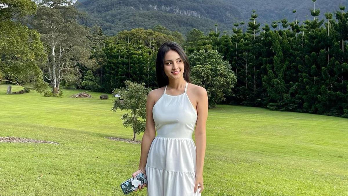 Hengkang dari BTR, Ini Potret Angie Marcheria Tampil Menawan dengan ...