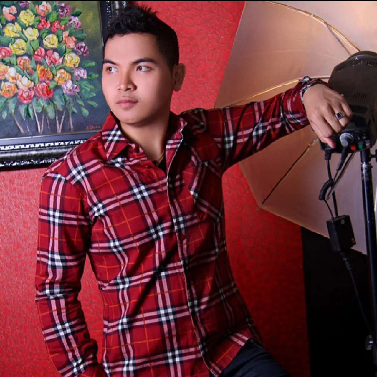 Penyanyi Ivando Camall Kangen Era Jadi Model Majalah, Banyak Cuan ...