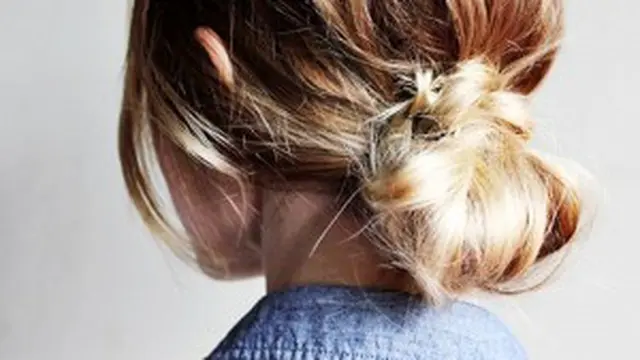 5 Gaya Menata Rambut Tanpa Takut Rontok - Health Liputan6.com