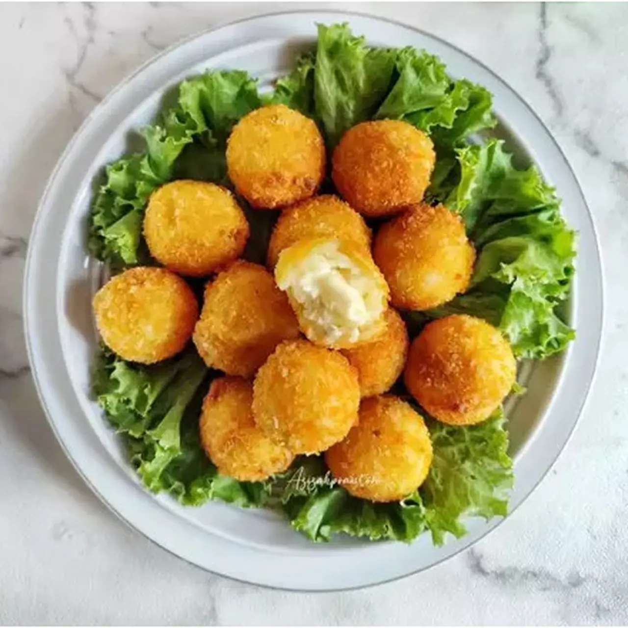 Cuma Pakai 5 Bahan, Yuk Coba Resep Potato Cheese Ball yang Meleleh di ...