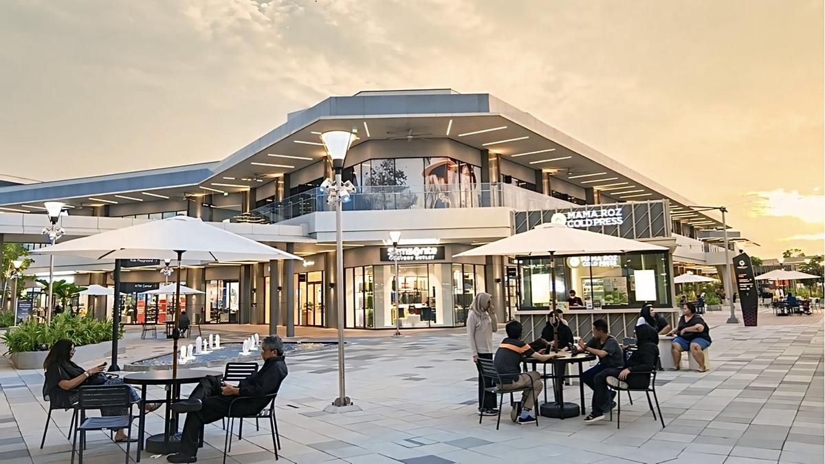 The Grand Outlet - East Jakarta, Karawang Jadi 'Rumah' Brand Mewah ...