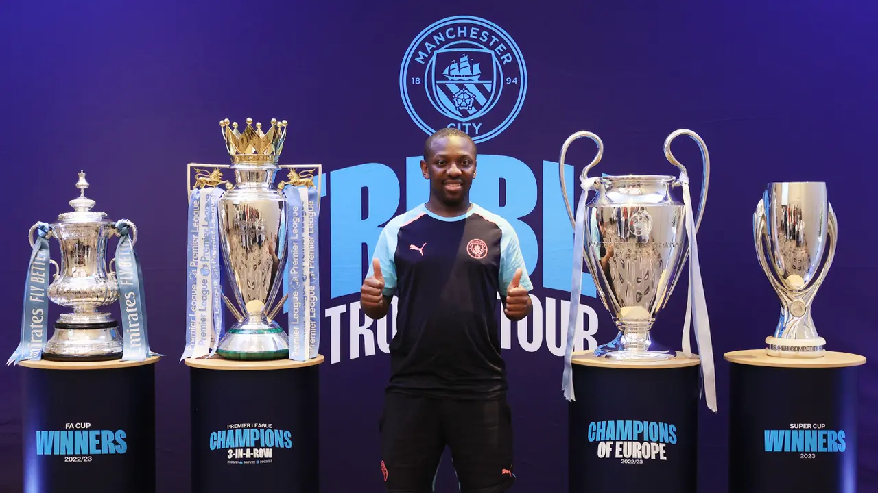 Manchester City Treble Trophy Tour: Lebih dari 2 Ribu Penggemar Hadir ...