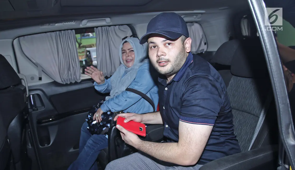 FOTO: 10 Bulan Direhabilitasi, Ridho Rhoma Pulang dari RSKO - Foto ...