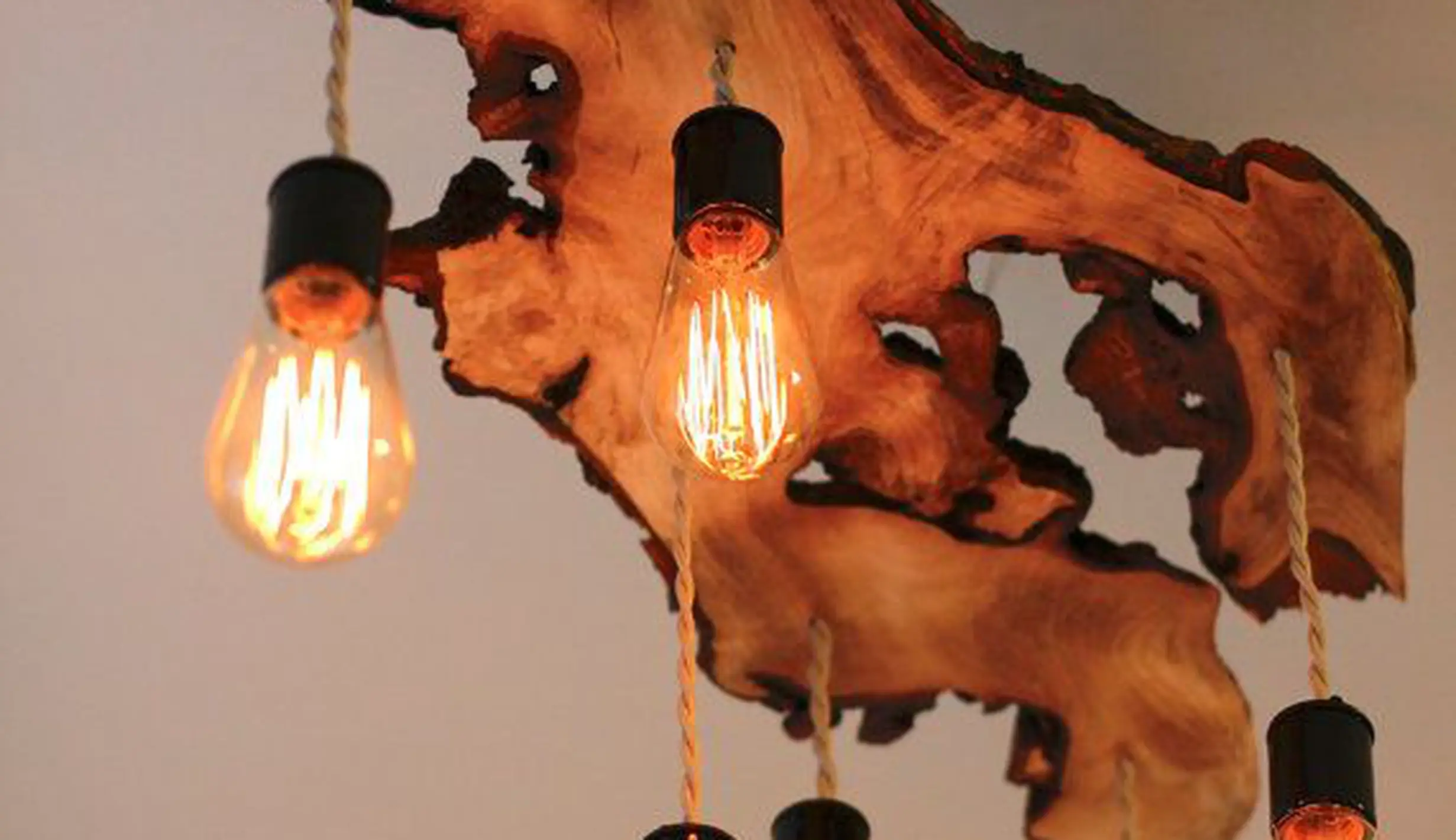 Desain Lampu Unik dan Super Kreatif Bikin Rumah Makin Epik