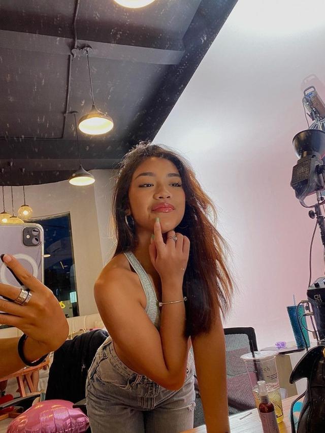 6 Kebersamaan Devano Danendra dan Baila Fauri, Dikabarkan Berpacaran ...