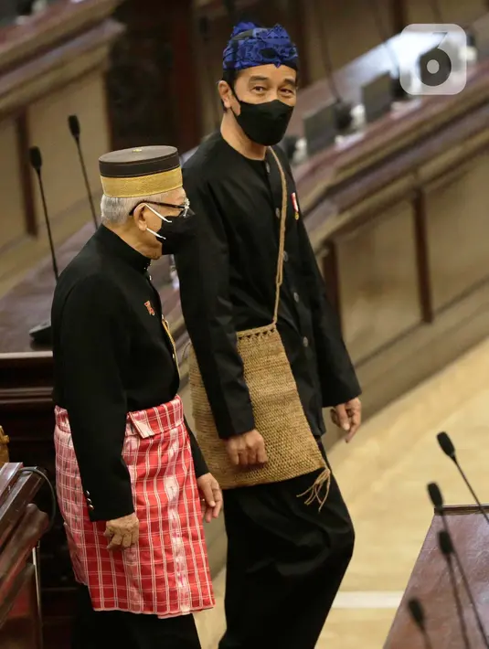 Foto Jokowi Kenakan Baju Adat Baduy Di Sidang Tahunan Mpr Foto
