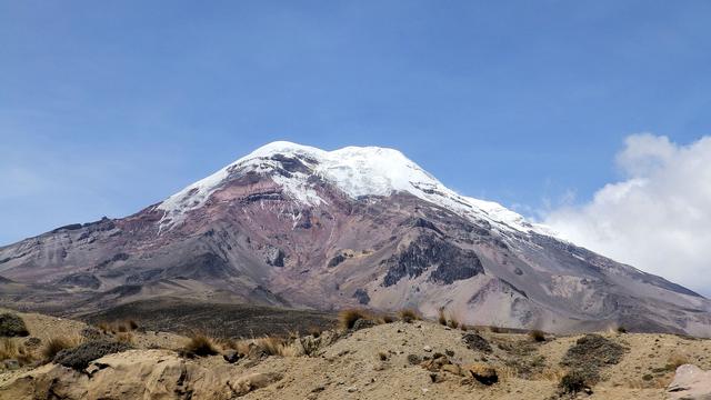 7 Gunung Tertinggi dengan Pemandangan Indah di Dunia, Salah Satunya ada ...