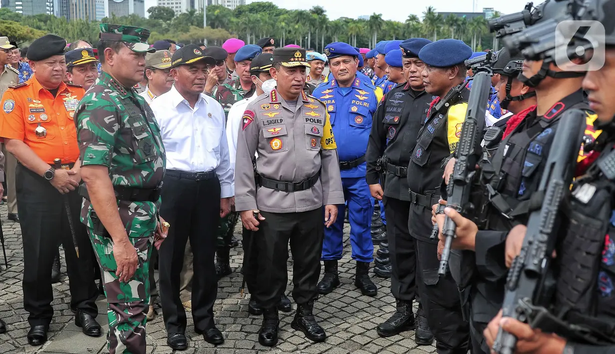 Panglima TNI dan Kapolri Pimpin Apel Operasi Lilin 2022 di Monas - Foto Liputan6.com