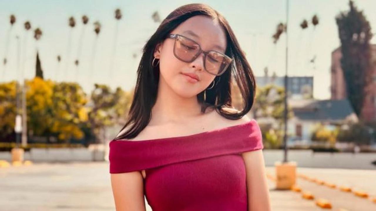 Berdarah Indonesia, 5 Potret Malea Emma Penyanyi Bersuara Emas yang ...