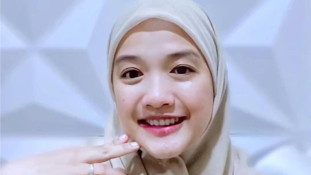 Influencer Dini Ayu Augustini Punya 310 Ribuan Pengikut di IG, Bagi Tips Agar Anak Tak Mencandu ...