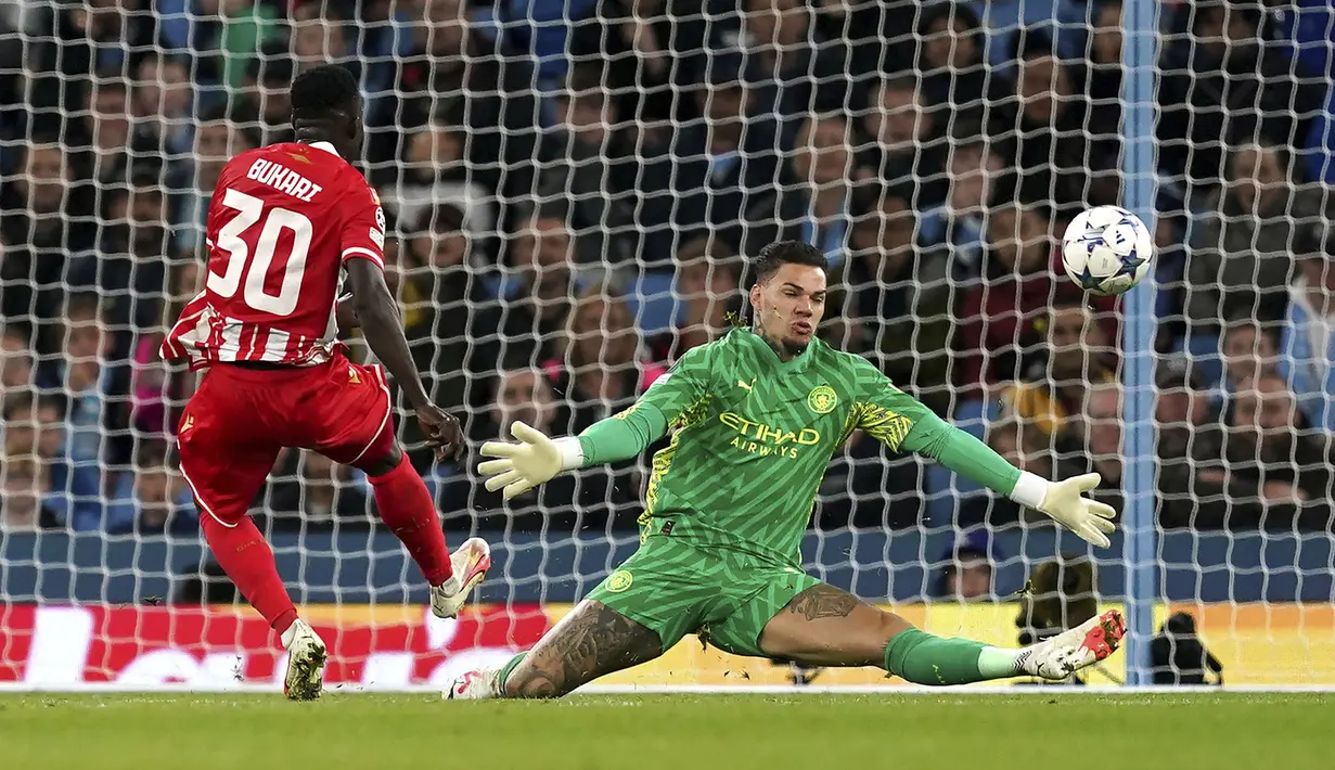 Foto: Melihat Brace Julian Alvarez yang Bawa Man City Comeback untuk ...