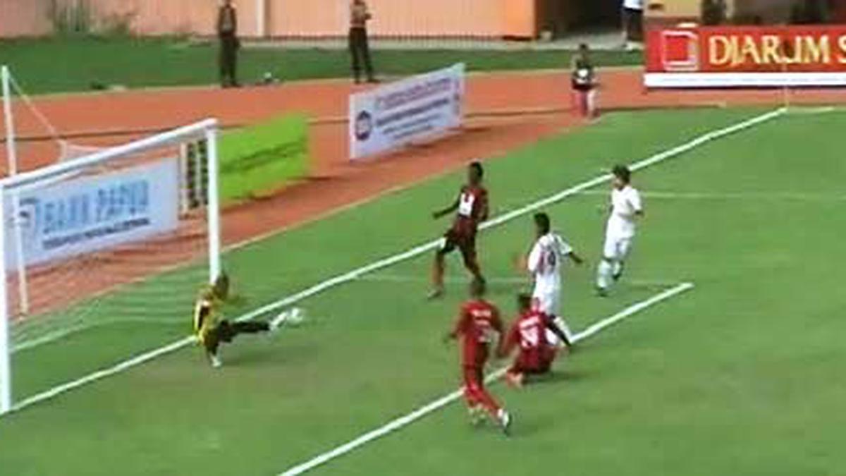 Persipura Ditahan Persisam Samarinda - Bola Liputan6.com