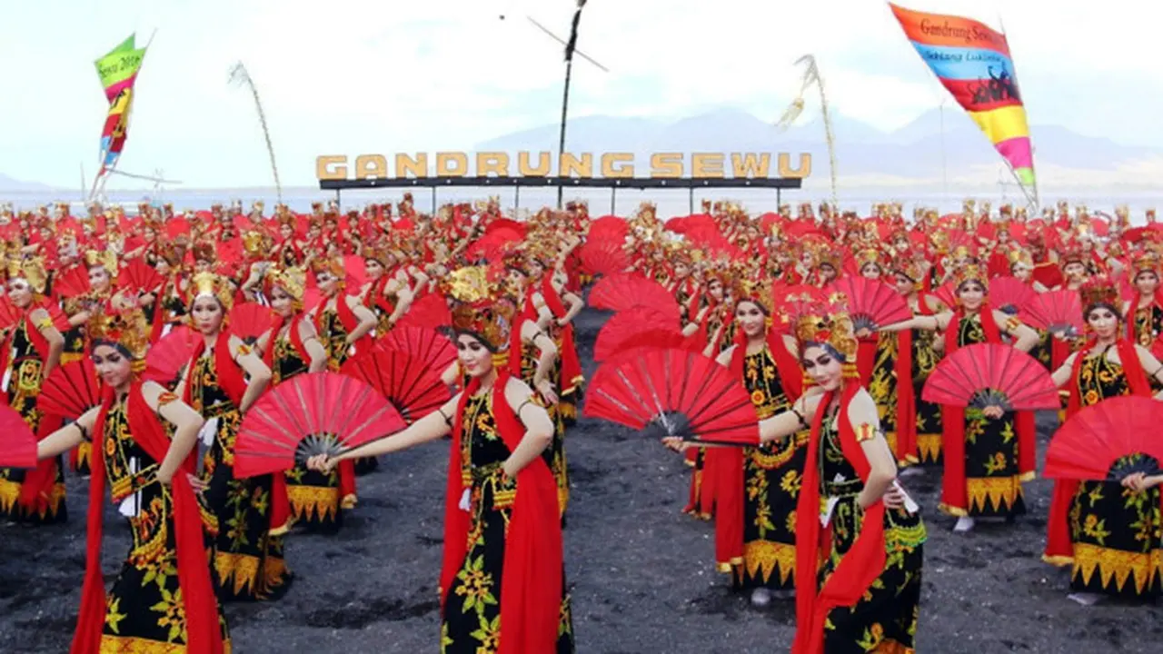 Mendunia, Ini 4 Tari Tradisional Jawa Timur yang Bikin Bangga ...
